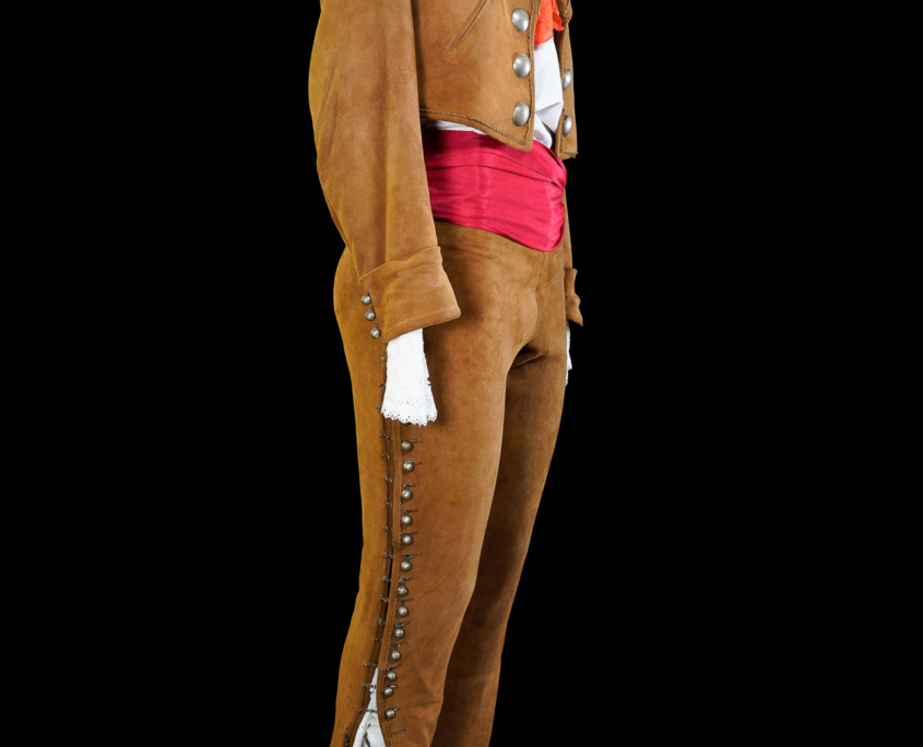 TRAJE DE CHINACO DE GAMUZA DE VENADO - Museo de la Charrería CDMX