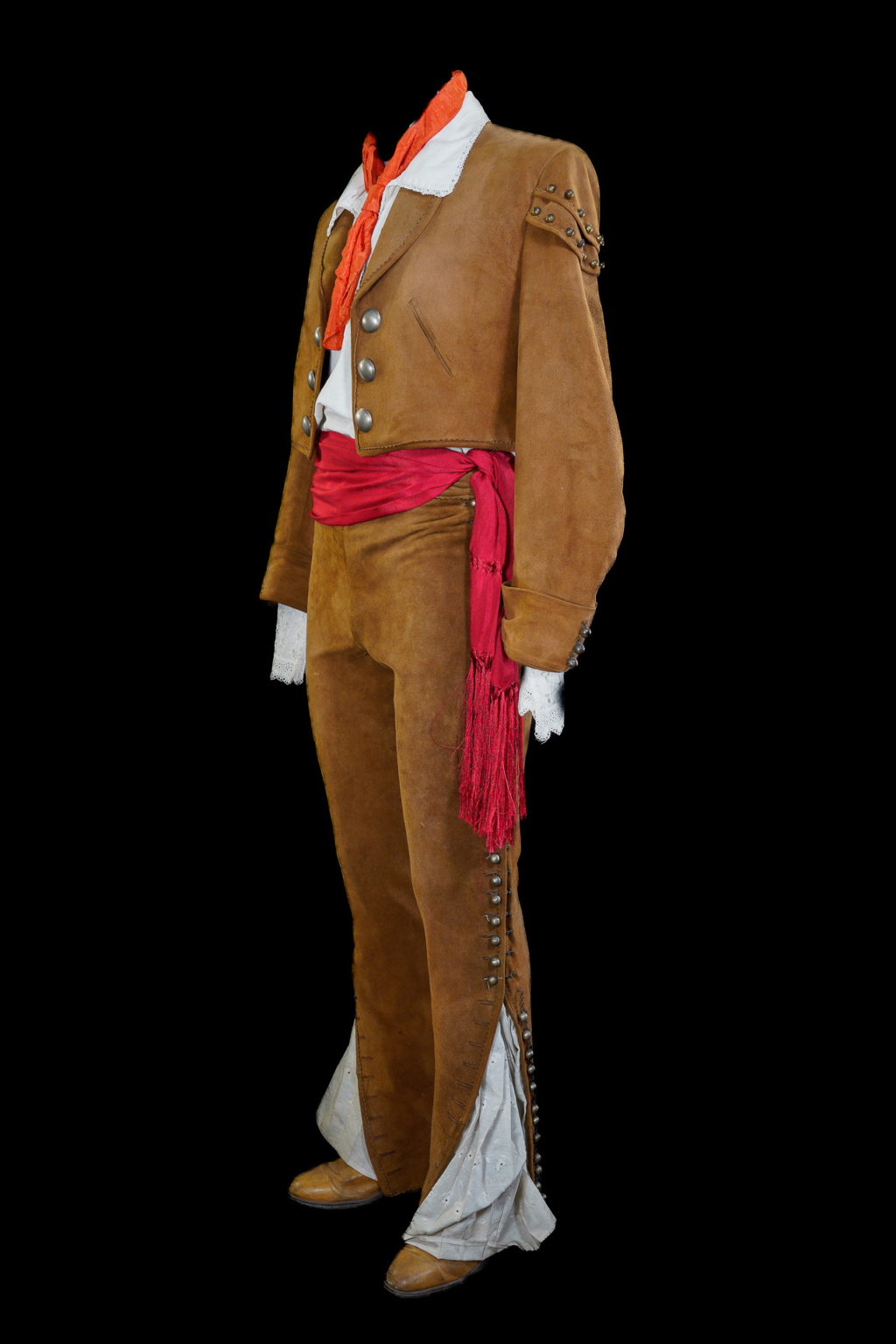 TRAJE DE CHINACO DE GAMUZA DE VENADO - Museo de la Charrería CDMX