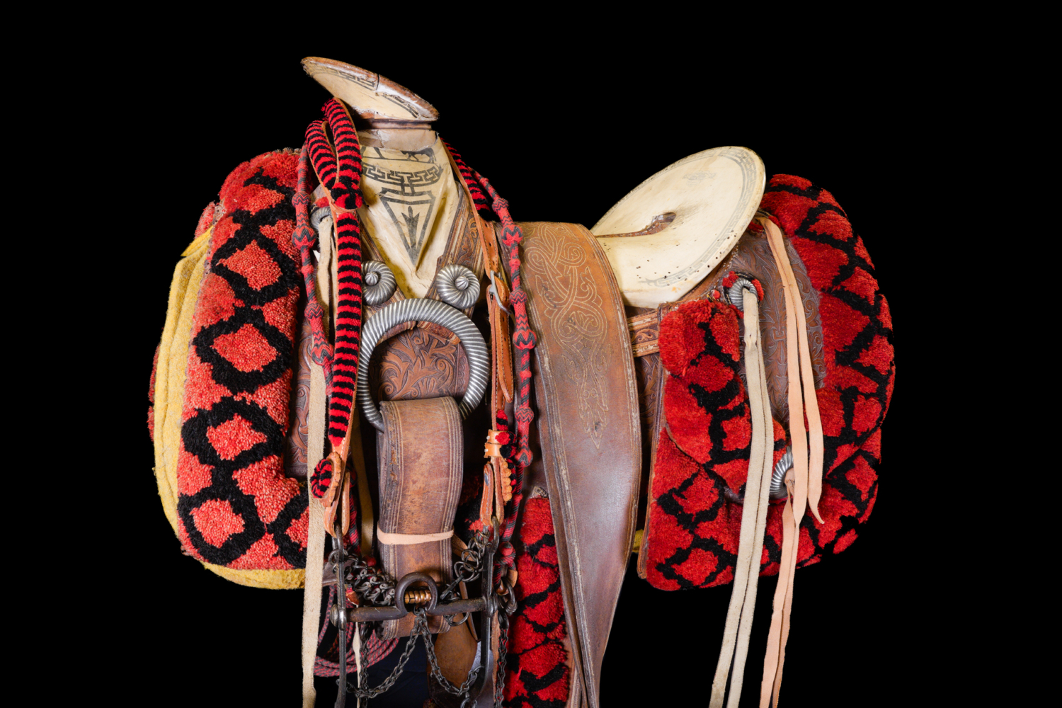 SILLA CHARRA CON BORDADO DE CHOMITE - Museo de la Charrería CDMX